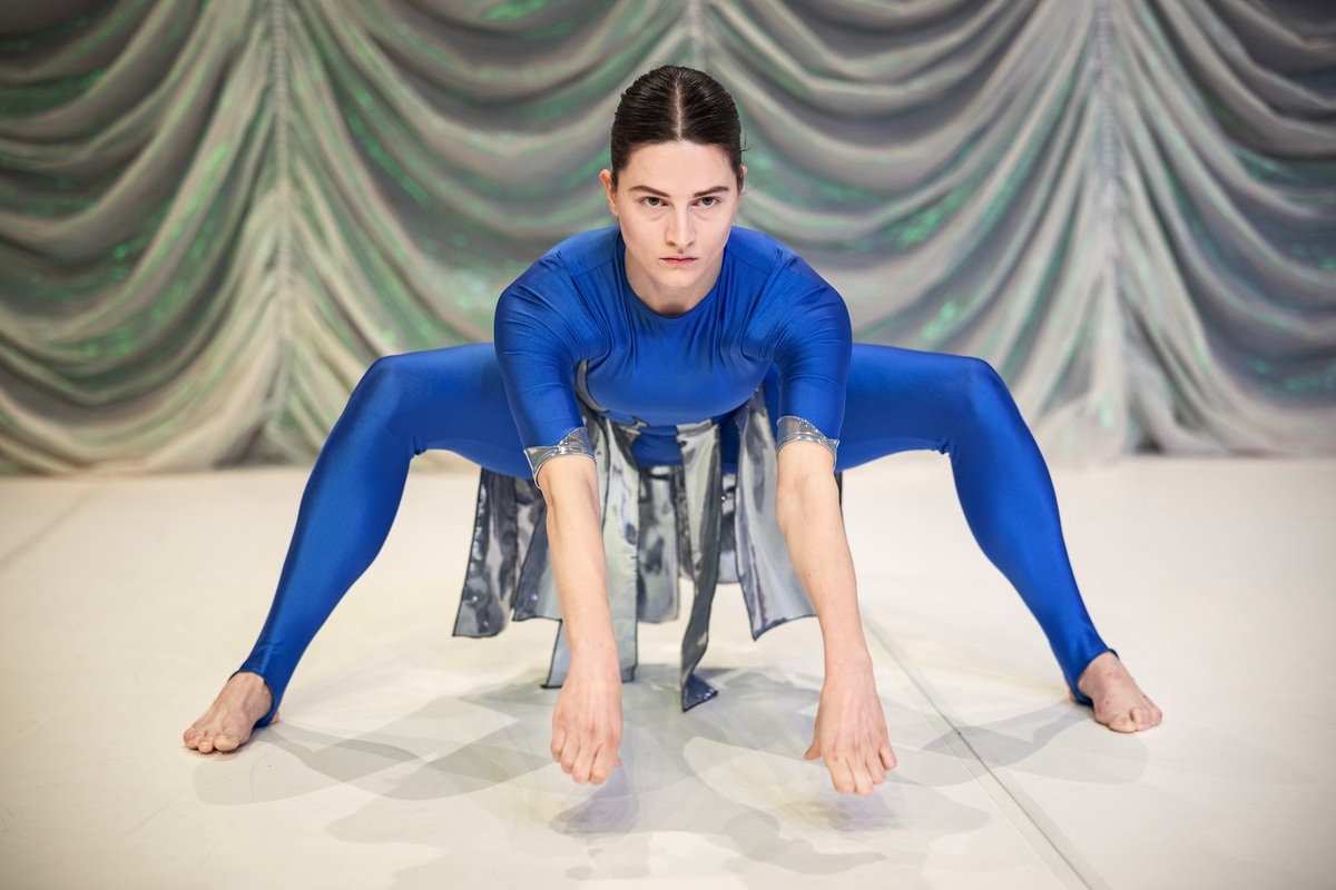 tanz.tausch Festival: toaspern|moeller - ERNST// Celine Bellut (Preview) - Akt 2: Nurture ...